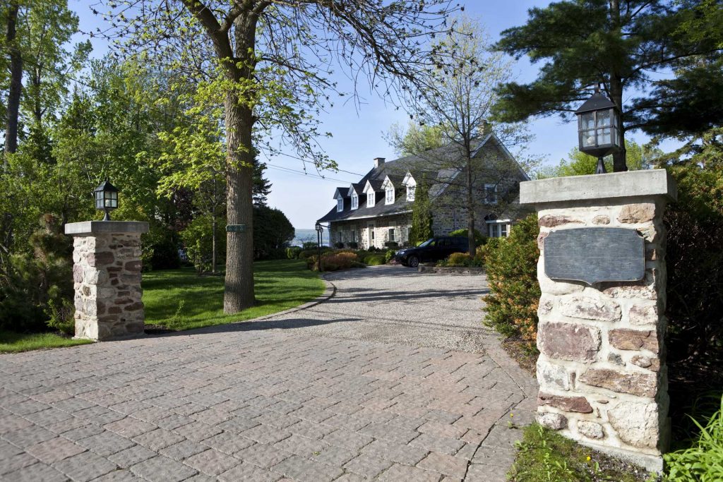 Fieldstone Driveway Pillars Stone Work Garon Fence